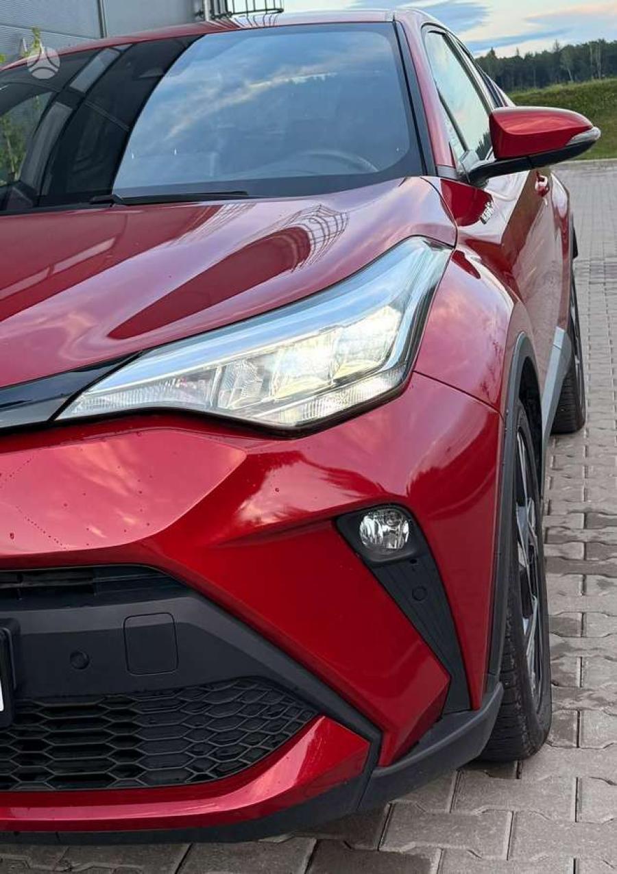 Красный Тойота C-HR 2023 в Вильнюс, объемом двигателя 1.80 л и пробегом 249 тыс. км за 17990 €, фото 4 на AUTOMOTO.COM.LV