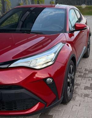 Красный Тойота C-HR 2023 в Вильнюс, объемом двигателя 1.80 л и пробегом 249 тыс. км за 17990 €, фото 6 на AUTOMOTO.COM.LV
