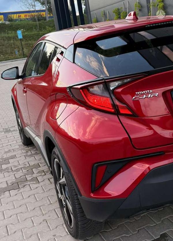 Sarkans Toyota C-HR 2023 Viļņa, ar dzinēja tilpumu 1.80 L un nobraukumu 249 tūkst. km par 17990 €, foto 7 vietnē AUTOMOTO.COM.LV