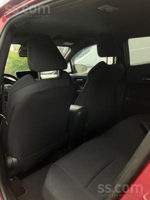 Red Toyota C-HR 2019 in Riga, with an engine capacity of 1.80 L and mileage of 181 thousand km for 15000 €, photo 13 on AUTOMOTO.COM.LV