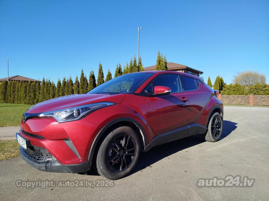 Красный Тойота C-HR 2018 в Таллин, объемом двигателя 0.00 л и пробегом 53 тыс. км за 14900 €, фото 1 на AUTOMOTO.COM.LV