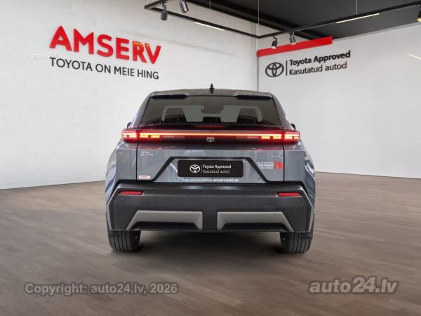 Toyota C-HR 2026 in Tallinn, with an engine capacity of 0.00 L and mileage of 13 thousand km for 44490 €, photo 5 on AUTOMOTO.COM.LV