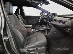 Toyota C-HR 2026 Tallina, ar dzinēja tilpumu 0.00 L un nobraukumu 13 tūkst. km par 44490 €, foto 7 vietnē AUTOMOTO.COM.LV