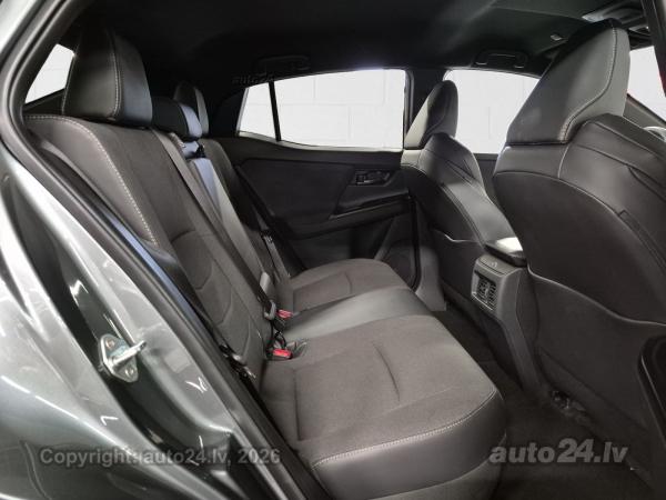 Toyota C-HR 2026 in Tallinn, with an engine capacity of 0.00 L and mileage of 13 thousand km for 44490 €, photo 8 on AUTOMOTO.COM.LV