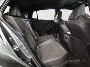 Toyota C-HR 2026 Tallina, ar dzinēja tilpumu 0.00 L un nobraukumu 13 tūkst. km par 44490 €, foto 8 vietnē AUTOMOTO.COM.LV
