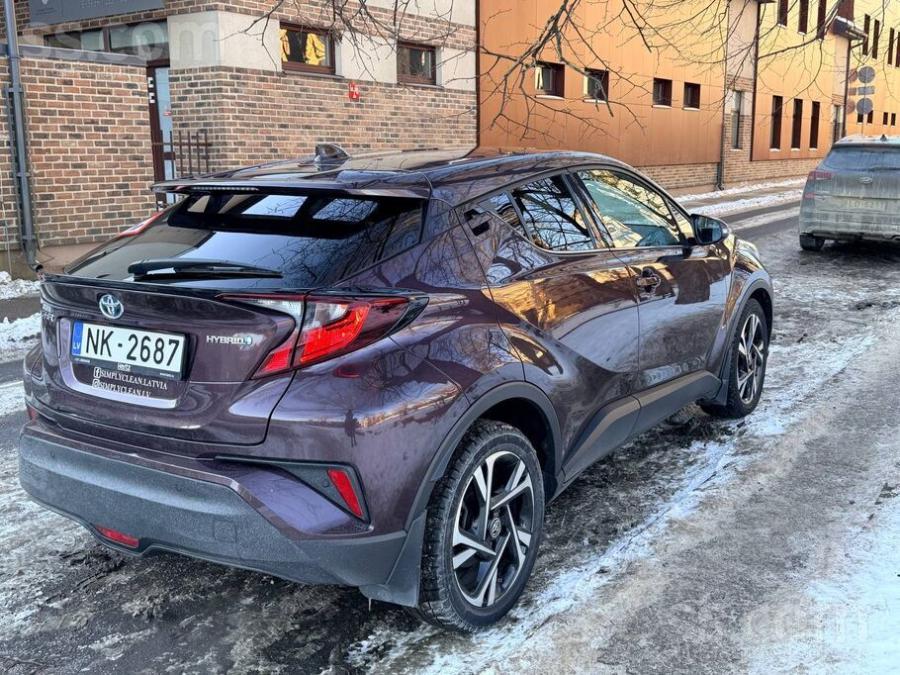 Фиолетовый Тойота C-HR 2023 в Рига, объемом двигателя 1.80 л и пробегом 54 тыс. км за 22000 €, фото 12 на AUTOMOTO.COM.LV