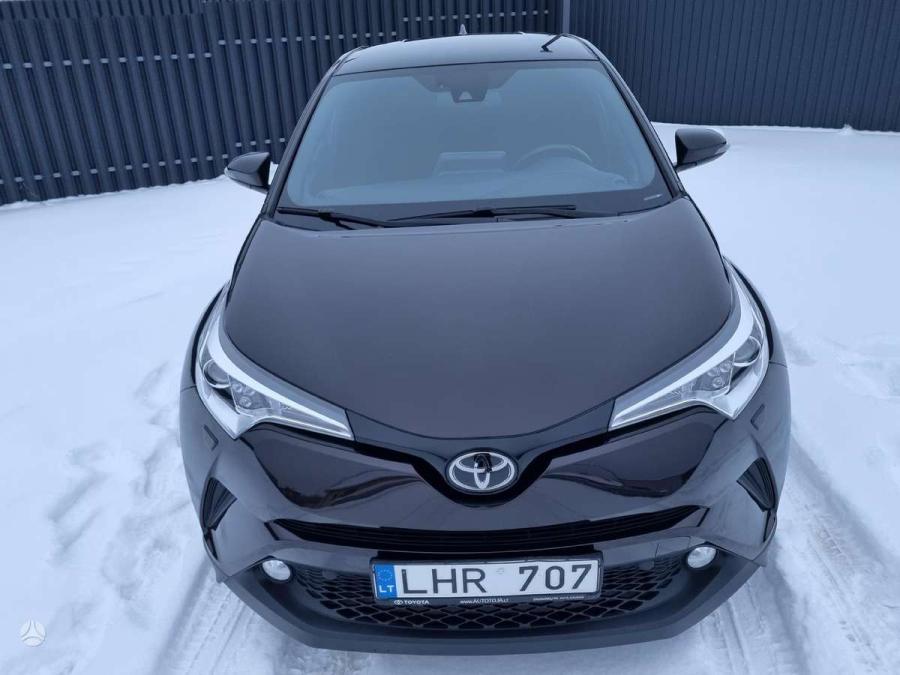 Violets Toyota C-HR 2019 Alīta, ar dzinēja tilpumu 1.20 L un nobraukumu 88 tūkst. km par 11500 €, foto 5 vietnē AUTOMOTO.COM.LV