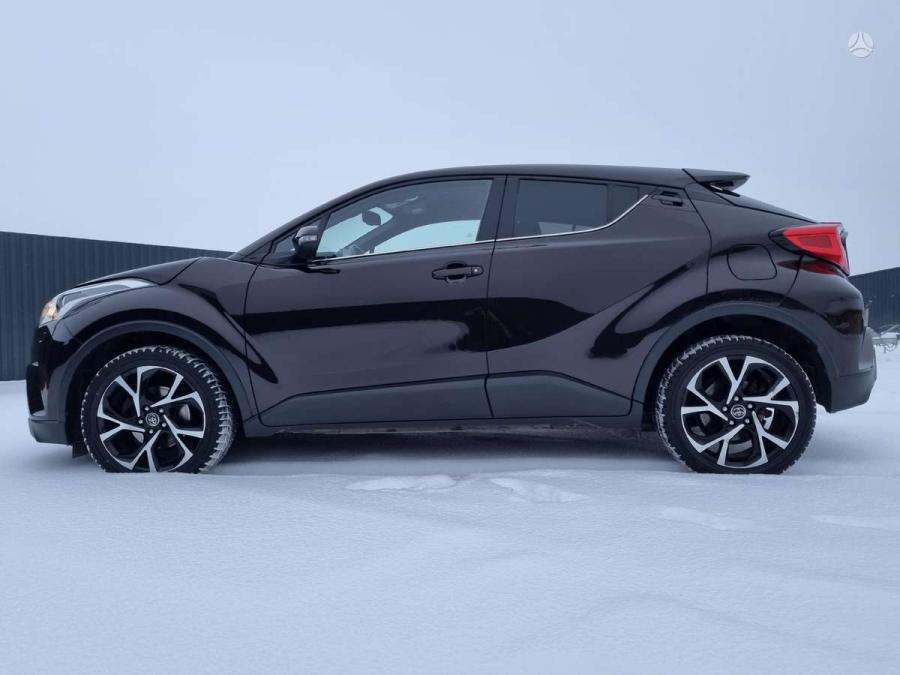 Violets Toyota C-HR 2019 Alīta, ar dzinēja tilpumu 1.20 L un nobraukumu 88 tūkst. km par 11500 €, foto 11 vietnē AUTOMOTO.COM.LV