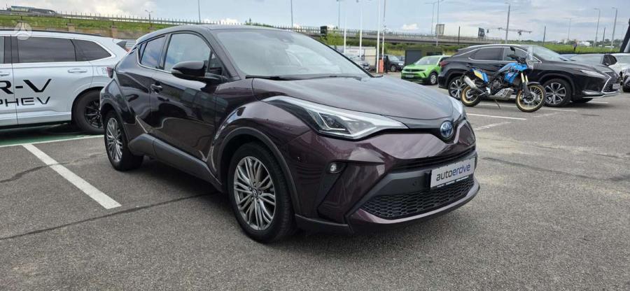 Violets Toyota C-HR 2022 Viļņa, ar dzinēja tilpumu 1.99 L un nobraukumu 95 tūkst. km par 21999 €, foto 3 vietnē AUTOMOTO.COM.LV