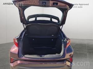 Violets Toyota C-HR 2022 Rīga, ar dzinēja tilpumu 1.80 L un nobraukumu 80 tūkst. km par 20900 €, foto 11 vietnē AUTOMOTO.COM.LV