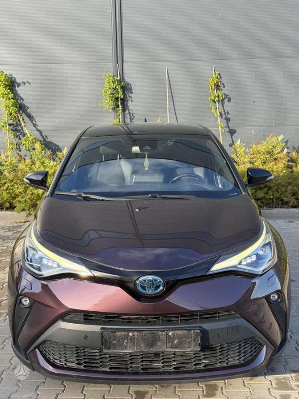 Фиолетовый Тойота C-HR 2022 в Вильнюс, объемом двигателя 1.80 л и пробегом 141 тыс. км за 18999 €, фото 5 на AUTOMOTO.COM.LV