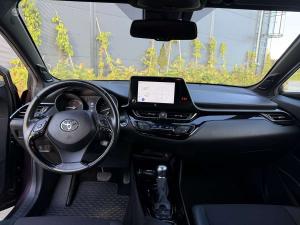 Violet Toyota C-HR 2022 in Vilnius, with an engine capacity of 1.80 L and mileage of 141 thousand km for 18999 €, photo 17 on AUTOMOTO.COM.LV