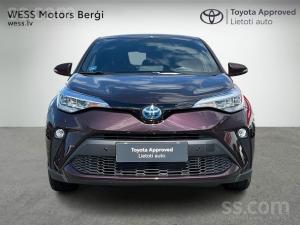 Фиолетовый Тойота C-HR 2023 в Рига, объемом двигателя 1.80 л и пробегом 51 тыс. км за 22990 €, фото 5 на AUTOMOTO.COM.LV