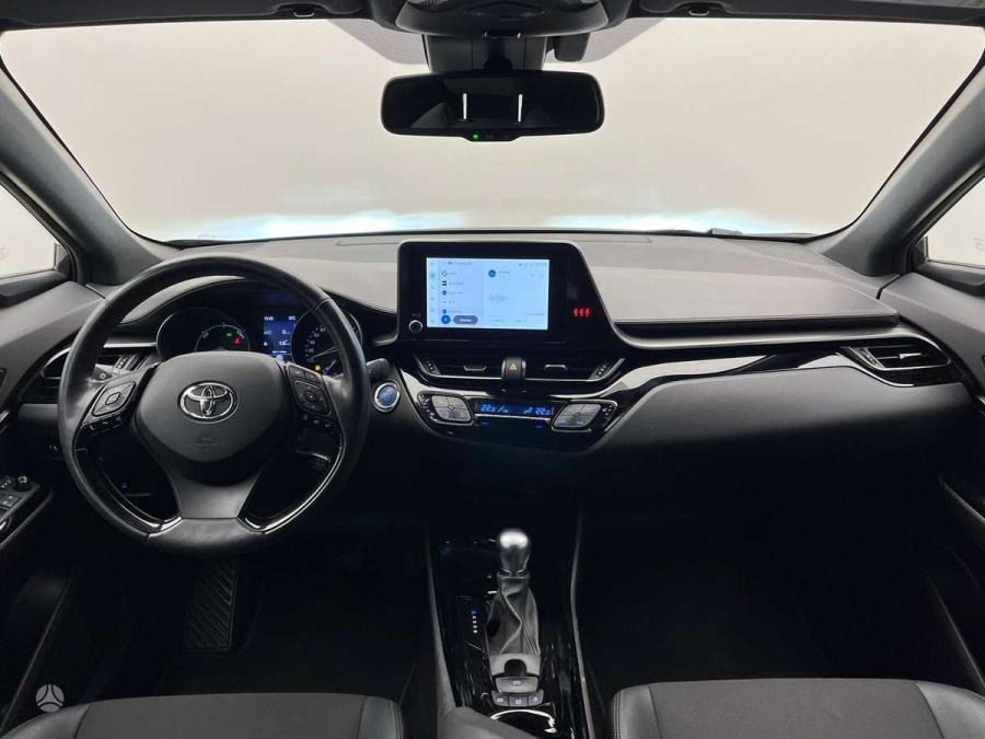 Violets Toyota C-HR 2023 Panevēža, ar dzinēja tilpumu 1.80 L un nobraukumu 51 tūkst. km par 23500 €, foto 18 vietnē AUTOMOTO.COM.LV