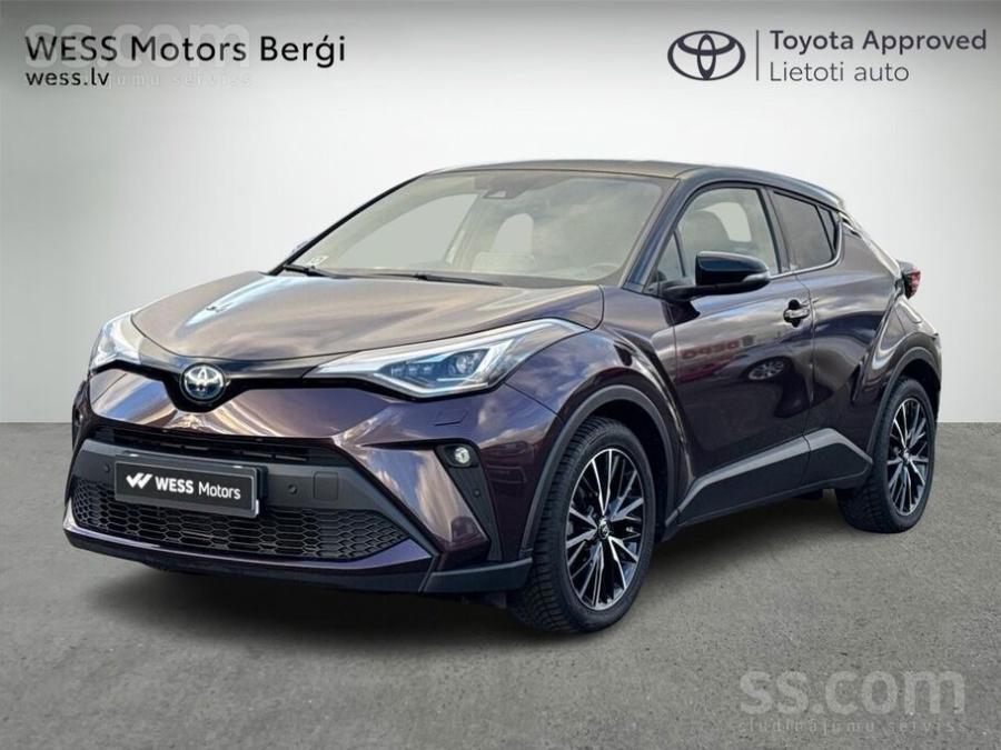 Violet Toyota C-HR 2023 in Riga, with an engine capacity of 2.00 L and mileage of 20 thousand km for 28990 €, photo 1 on AUTOMOTO.COM.LV