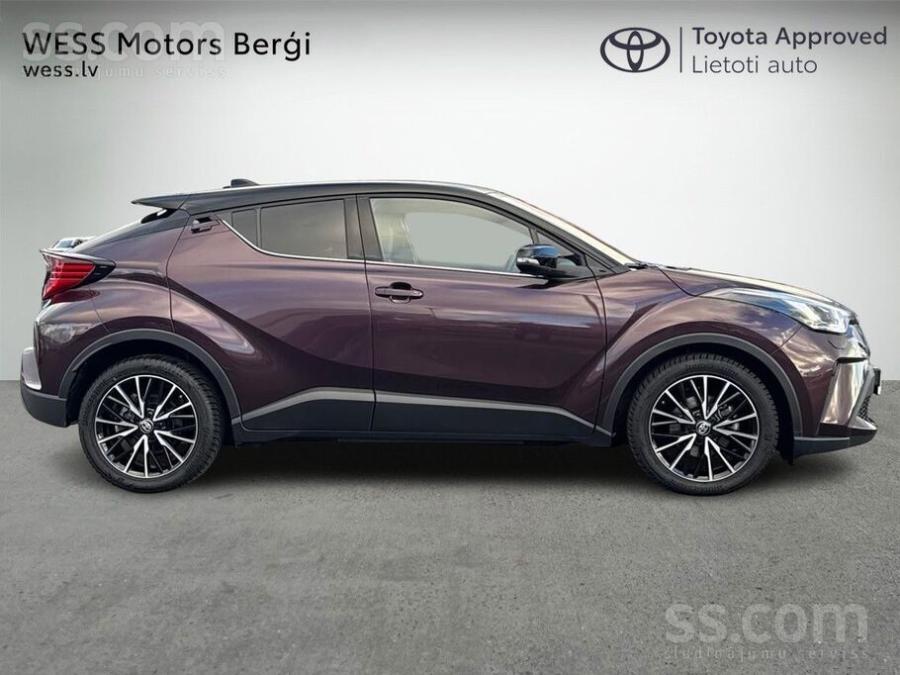 Violet Toyota C-HR 2023 in Riga, with an engine capacity of 2.00 L and mileage of 20 thousand km for 28990 €, photo 25 on AUTOMOTO.COM.LV