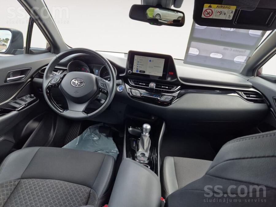 Фиолетовый Тойота C-HR 2023 в Рига, объемом двигателя 1.80 л и пробегом 43 тыс. км за 24900 €, фото 9 на AUTOMOTO.COM.LV