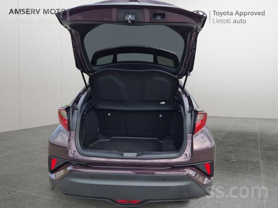 Фиолетовый Тойота C-HR 2023 в Рига, объемом двигателя 1.80 л и пробегом 43 тыс. км за 24900 €, фото 11 на AUTOMOTO.COM.LV