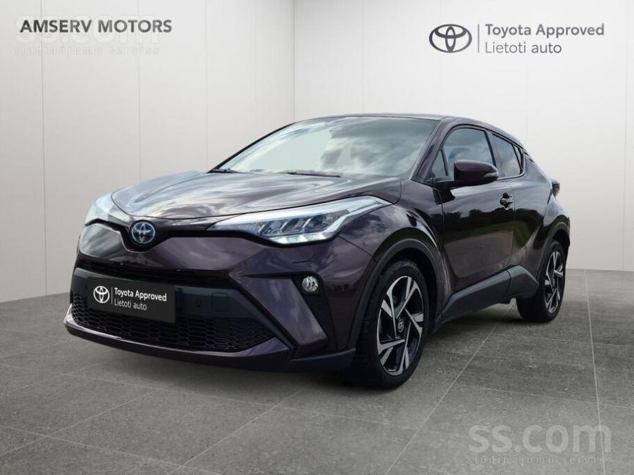 Фиолетовый Тойота C-HR 2023 в Рига, объемом двигателя 1.80 л и пробегом 43 тыс. км за 24900 €, фото 1 на AUTOMOTO.COM.LV