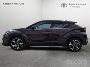 Фиолетовый Тойота C-HR 2023 в Рига, объемом двигателя 1.80 л и пробегом 43 тыс. км за 24900 €, фото 4 на AUTOMOTO.COM.LV