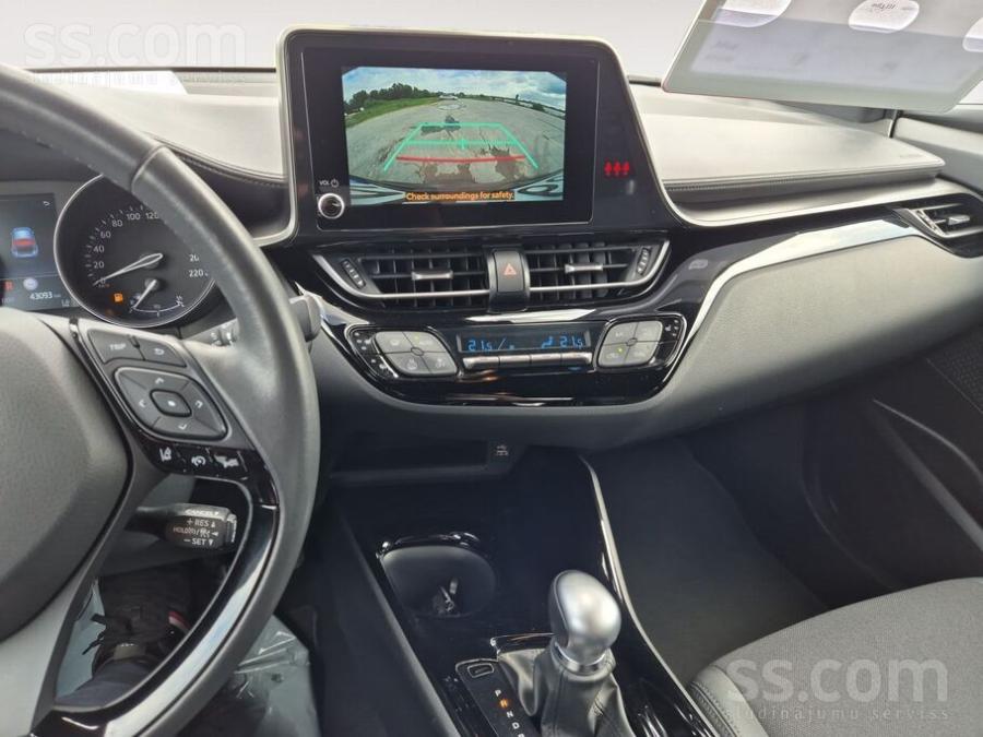 Фиолетовый Тойота C-HR 2023 в Рига, объемом двигателя 1.80 л и пробегом 43 тыс. км за 24900 €, фото 15 на AUTOMOTO.COM.LV