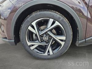 Фиолетовый Тойота C-HR 2023 в Рига, объемом двигателя 1.80 л и пробегом 43 тыс. км за 24900 €, фото 16 на AUTOMOTO.COM.LV