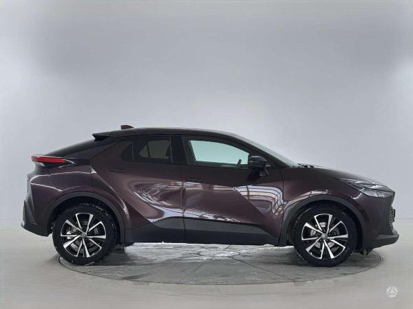 Фиолетовый Тойота C-HR 2024 в Вильнюс, объемом двигателя 1.80 л и пробегом 63 тыс. км за 28900 €, фото 6 на AUTOMOTO.COM.LV