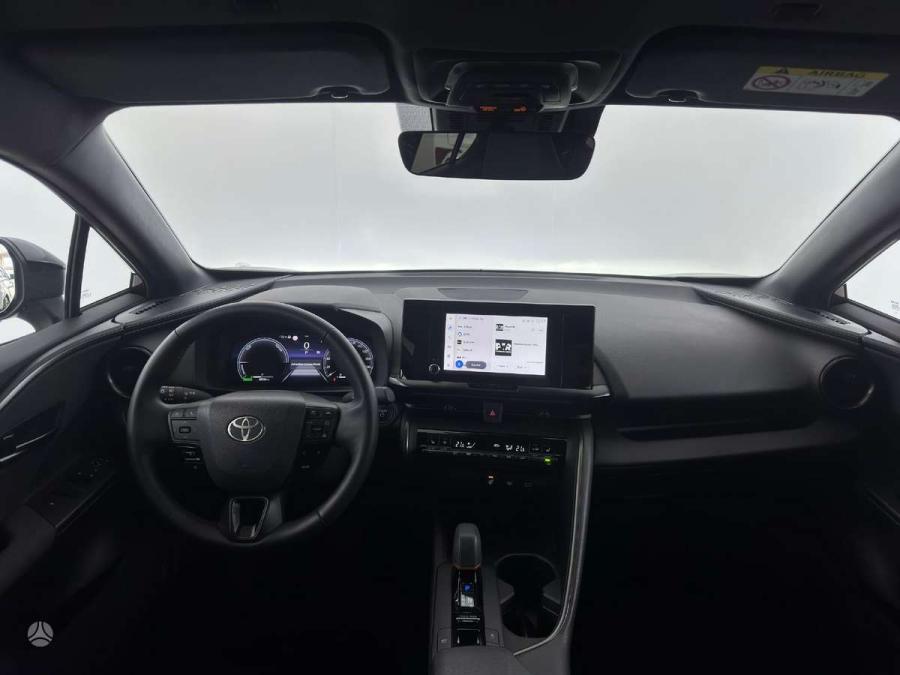 Violet Toyota C-HR 2024 in Vilnius, with an engine capacity of 1.80 L and mileage of 63 thousand km for 28900 €, photo 11 on AUTOMOTO.COM.LV