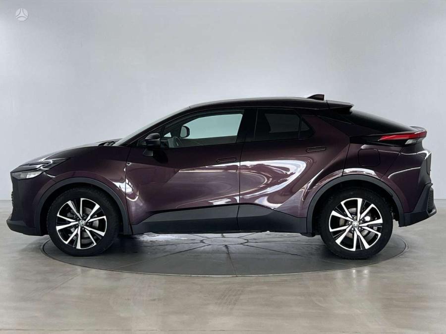 Фиолетовый Тойота C-HR 2024 в Вильнюс, объемом двигателя 1.80 л и пробегом 67 тыс. км за 27900 €, фото 4 на AUTOMOTO.COM.LV