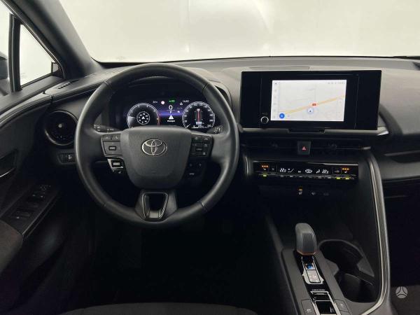 Violet Toyota C-HR 2024 in Vilnius, with an engine capacity of 1.80 L and mileage of 67 thousand km for 27900 €, photo 9 on AUTOMOTO.COM.LV
