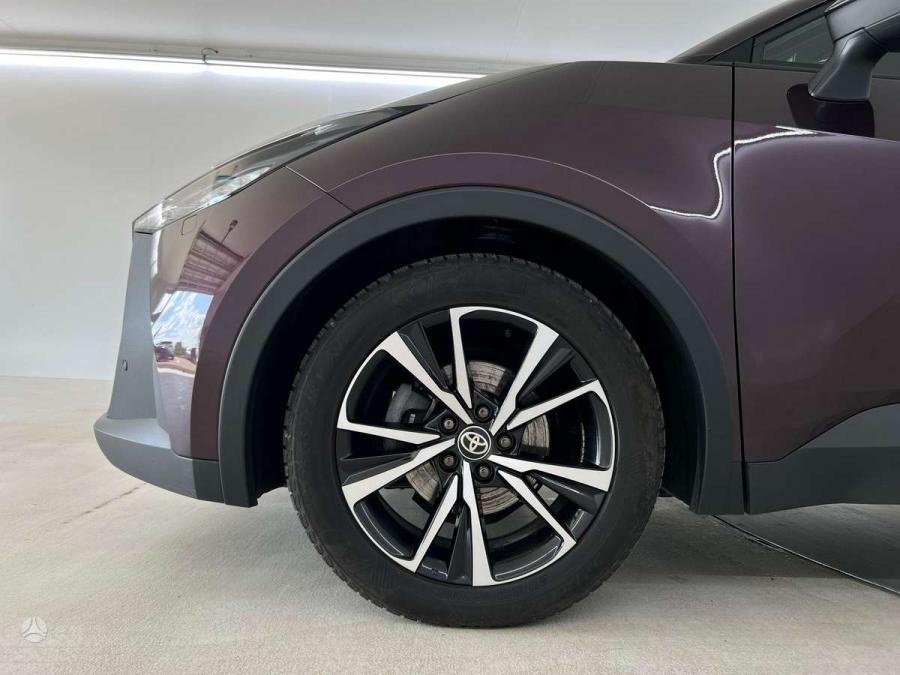 Фиолетовый Тойота C-HR 2024 в Вильнюс, объемом двигателя 1.80 л и пробегом 67 тыс. км за 27900 €, фото 16 на AUTOMOTO.COM.LV