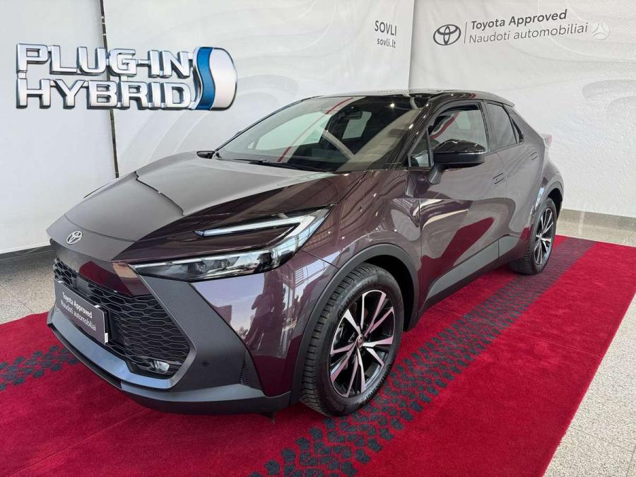 Violet Toyota C-HR 2024 in Siauliai, with an engine capacity of 1.99 L and mileage of 9 thousand km for 32900 €, photo 1 on AUTOMOTO.COM.LV