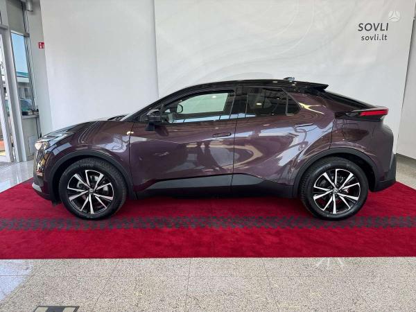 Violets Toyota C-HR 2024 Šauļi, ar dzinēja tilpumu 1.99 L un nobraukumu 9 tūkst. km par 32900 €, foto 4 vietnē AUTOMOTO.COM.LV