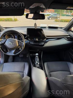 Фиолетовый Тойота C-HR 2022 в Рига, объемом двигателя 1.80 л и пробегом 53 тыс. км за 21400 €, фото 7 на AUTOMOTO.COM.LV