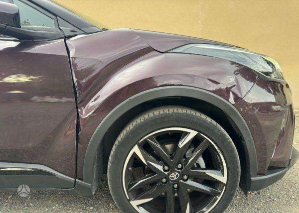 Violets Toyota C-HR 2022 Kauņa, ar dzinēja tilpumu 1.80 L un nobraukumu 38 tūkst. km par 21999 €, foto 7 vietnē AUTOMOTO.COM.LV