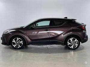Фиолетовый Тойота C-HR 2023 в Вильнюс, объемом двигателя 1.80 л и пробегом 104 тыс. км за 23900 €, фото 4 на AUTOMOTO.COM.LV