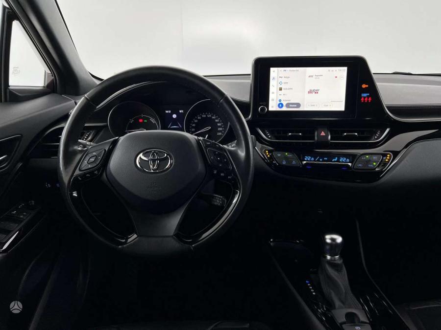 Фиолетовый Тойота C-HR 2023 в Вильнюс, объемом двигателя 1.80 л и пробегом 104 тыс. км за 23900 €, фото 10 на AUTOMOTO.COM.LV