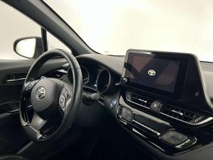 Фиолетовый Тойота C-HR 2023 в Вильнюс, объемом двигателя 1.80 л и пробегом 104 тыс. км за 23900 €, фото 15 на AUTOMOTO.COM.LV