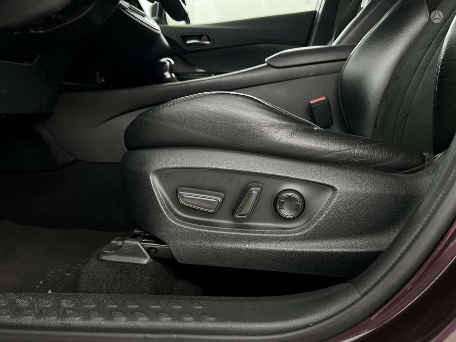 Фиолетовый Тойота C-HR 2023 в Вильнюс, объемом двигателя 1.80 л и пробегом 104 тыс. км за 23900 €, фото 25 на AUTOMOTO.COM.LV