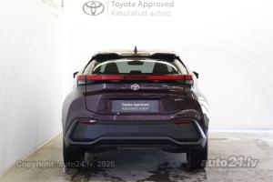 Фиолетовый Тойота C-HR 2024 в Таллин, объемом двигателя 1.80 л и пробегом 14 тыс. км за 29900 €, фото 4 на AUTOMOTO.COM.LV