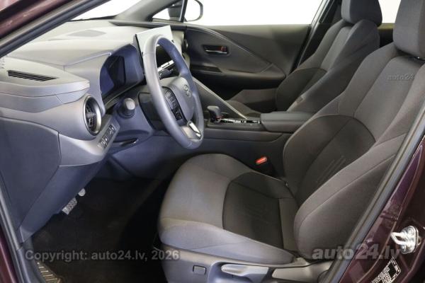 Violets Toyota C-HR 2024 Tallina, ar dzinēja tilpumu 1.80 L un nobraukumu 14 tūkst. km par 29900 €, foto 11 vietnē AUTOMOTO.COM.LV