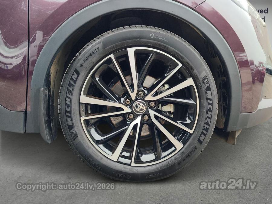 Фиолетовый Тойота C-HR 2024 в Таллин, объемом двигателя 1.80 л и пробегом 16 тыс. км за 33995 €, фото 16 на AUTOMOTO.COM.LV