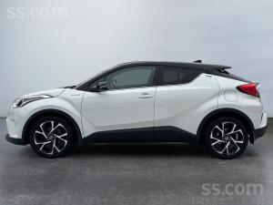 Balts Toyota C-HR 2017 Rīga, ar dzinēja tilpumu 1.80 L un nobraukumu 137 tūkst. km par 15950 €, foto 2 vietnē AUTOMOTO.COM.LV