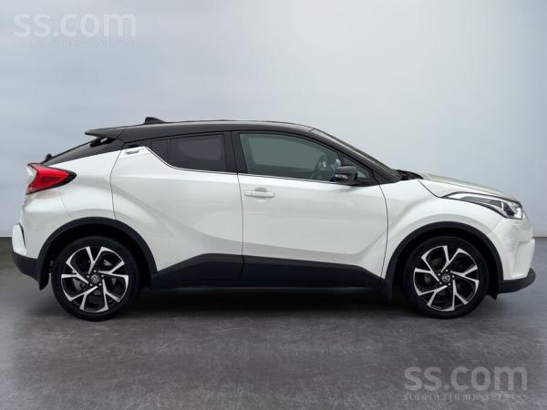 Balts Toyota C-HR 2017 Rīga, ar dzinēja tilpumu 1.80 L un nobraukumu 137 tūkst. km par 15950 €, foto 6 vietnē AUTOMOTO.COM.LV