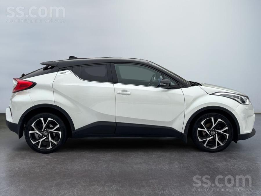 Balts Toyota C-HR 2017 Rīga, ar dzinēja tilpumu 1.80 L un nobraukumu 137 tūkst. km par 15950 €, foto 6 vietnē AUTOMOTO.COM.LV