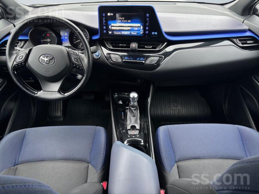 Balts Toyota C-HR 2017 Rīga, ar dzinēja tilpumu 1.80 L un nobraukumu 137 tūkst. km par 15950 €, foto 10 vietnē AUTOMOTO.COM.LV