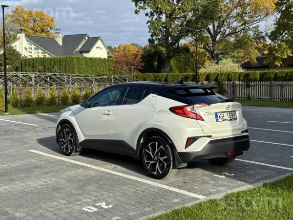 Balts Toyota C-HR 2017 Jūrmala, ar dzinēja tilpumu 1.20 L un nobraukumu 98 tūkst. km par 16500 €, foto 7 vietnē AUTOMOTO.COM.LV