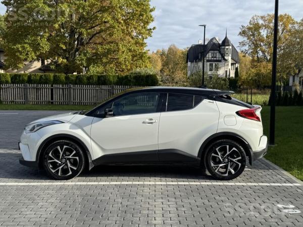 Balts Toyota C-HR 2017 Jūrmala, ar dzinēja tilpumu 1.20 L un nobraukumu 98 tūkst. km par 16500 €, foto 10 vietnē AUTOMOTO.COM.LV
