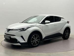 White Toyota C-HR 2017 in Panevezys, with an engine capacity of 1.80 L and mileage of 167 thousand km for 16690 €, photo  on AUTOMOTO.COM.LV