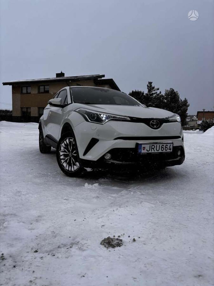 Balts Toyota C-HR 2017 Kauņa, ar dzinēja tilpumu 1.20 L un nobraukumu 128 tūkst. km par 15800 €, foto 2 vietnē AUTOMOTO.COM.LV